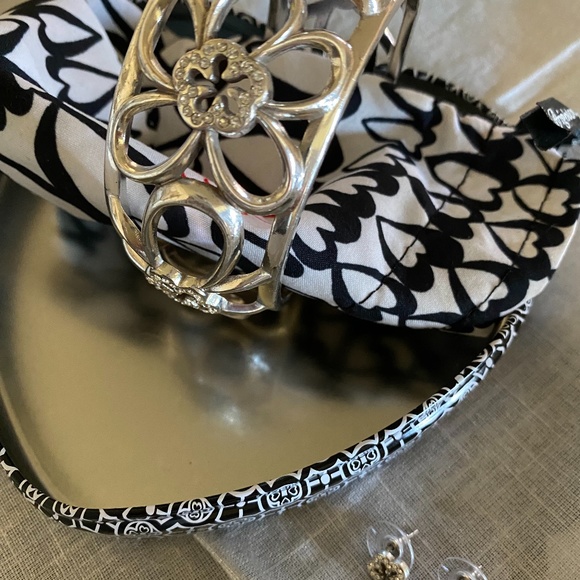 Brighton | Jewelry | Brighton Flower Bangle Retired | Poshmark